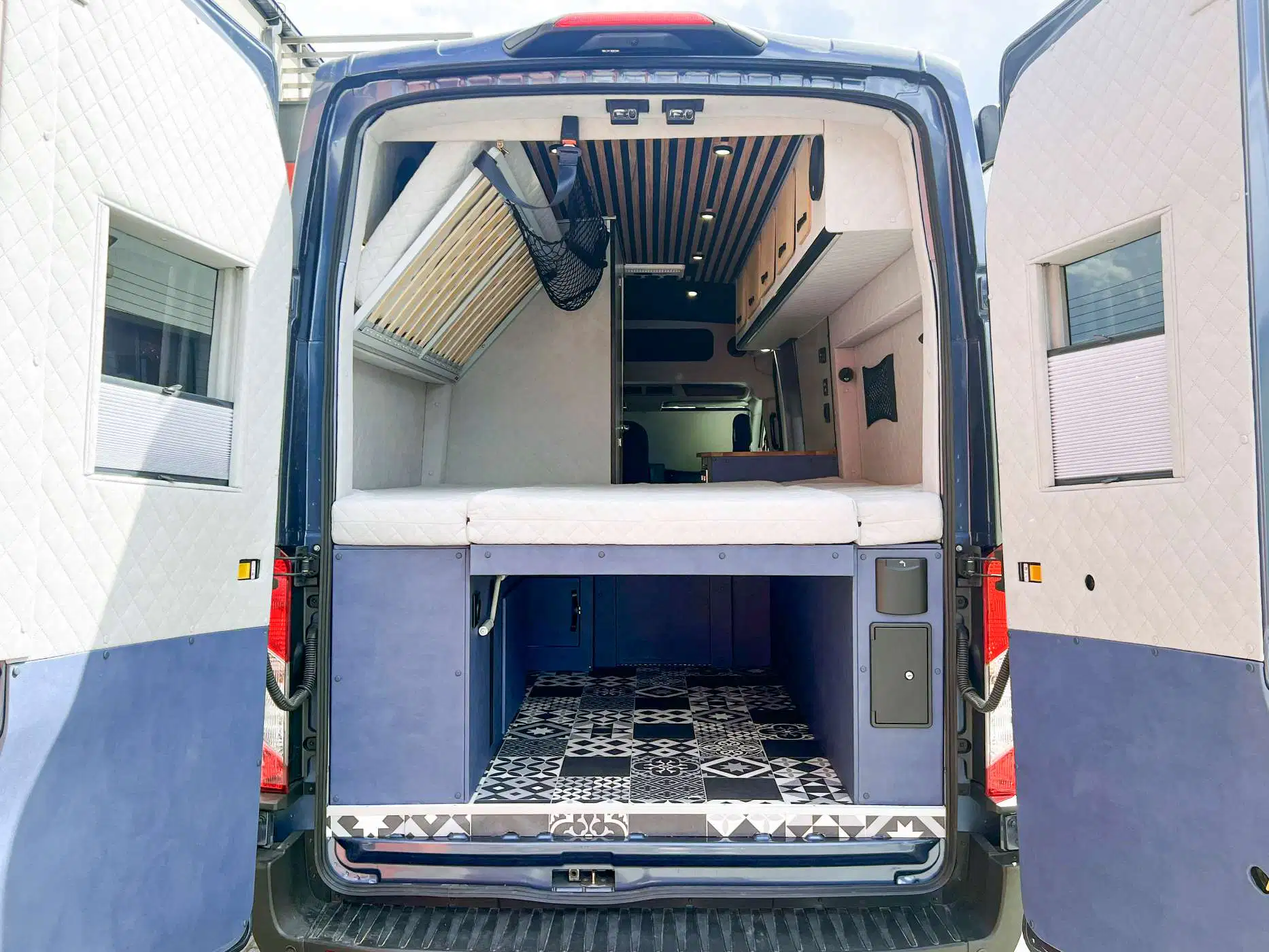 FORD TRANSIT L4H2 2024 - Marlo-Camp - Profesjonalna budowa kamperów
